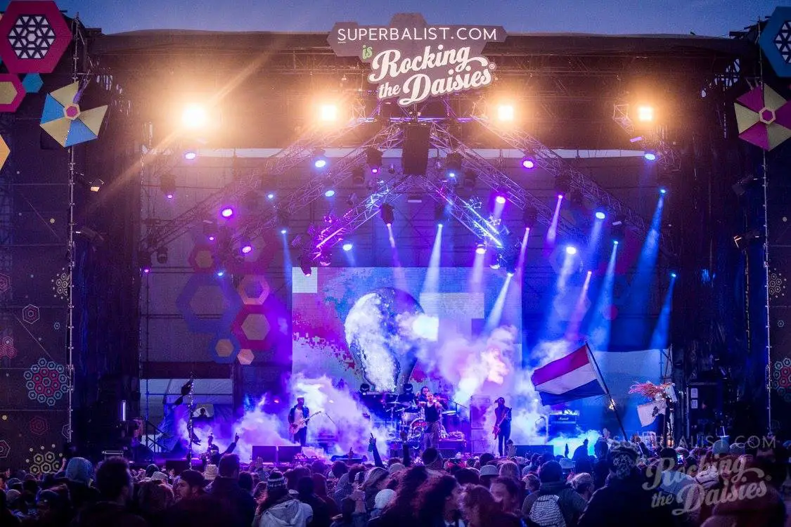 The Ultimate Guide to Rocking The Daisies 2019 • Wanderlust Movement