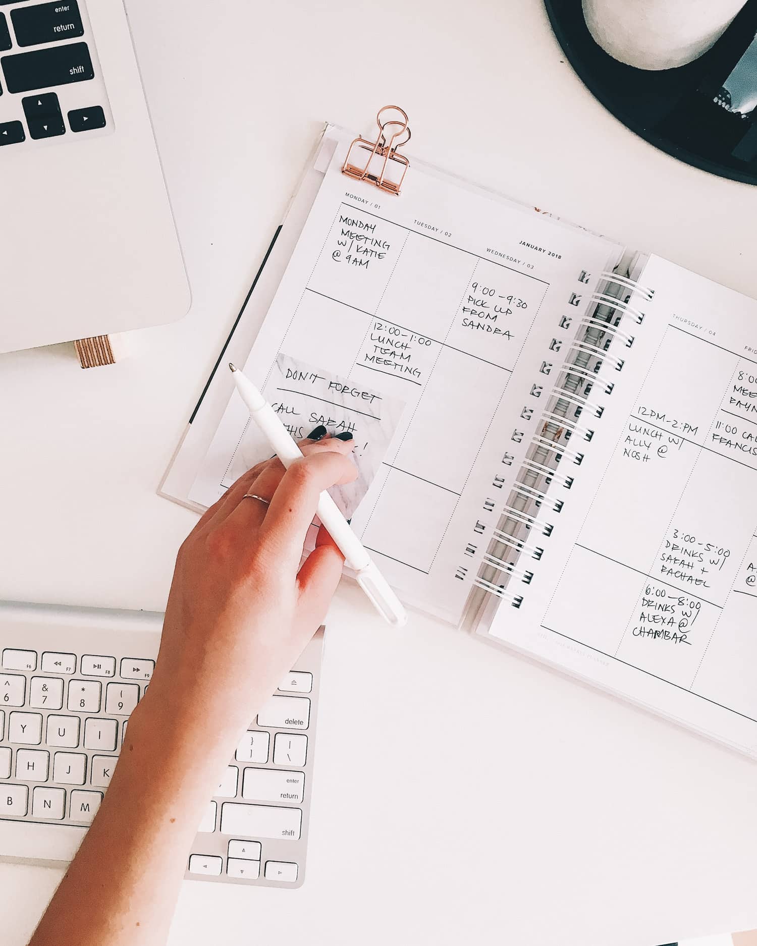 How to "Unplug" From Work: Tips for a Healthy Work/Life Balance